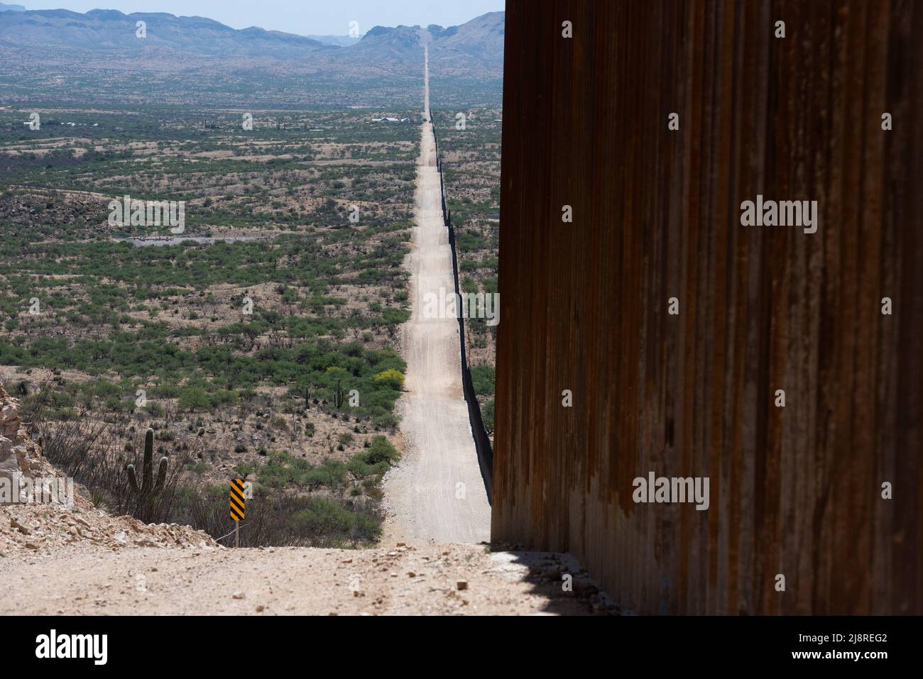 U.s. mexico border terrain hi-res stock photography and images - Alamy
