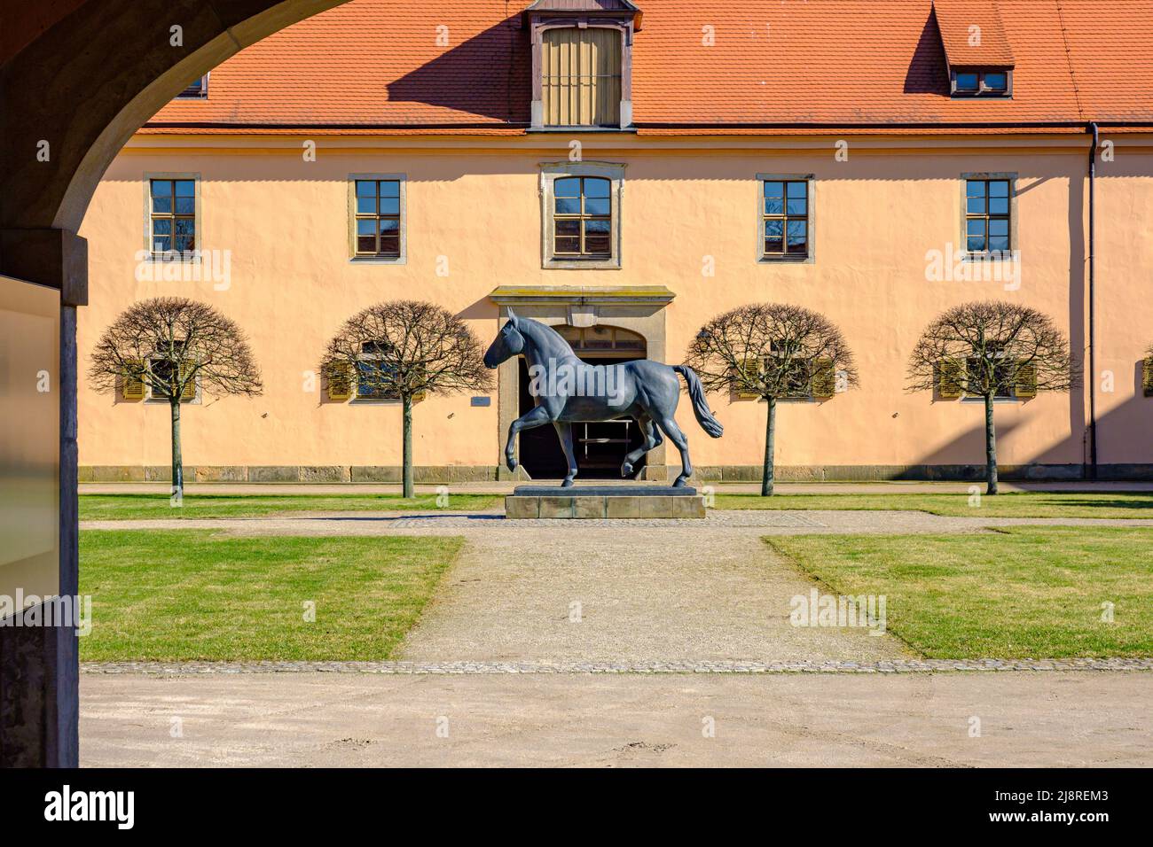 Farm yard building tradition hi-res stock photography and images - Alamy