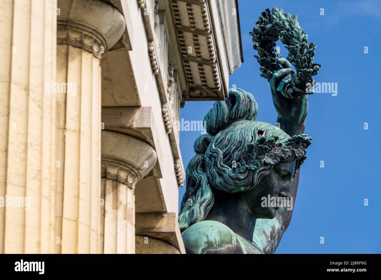 Bavaria statue against sky oktoberfest hi-res stock photography and ...