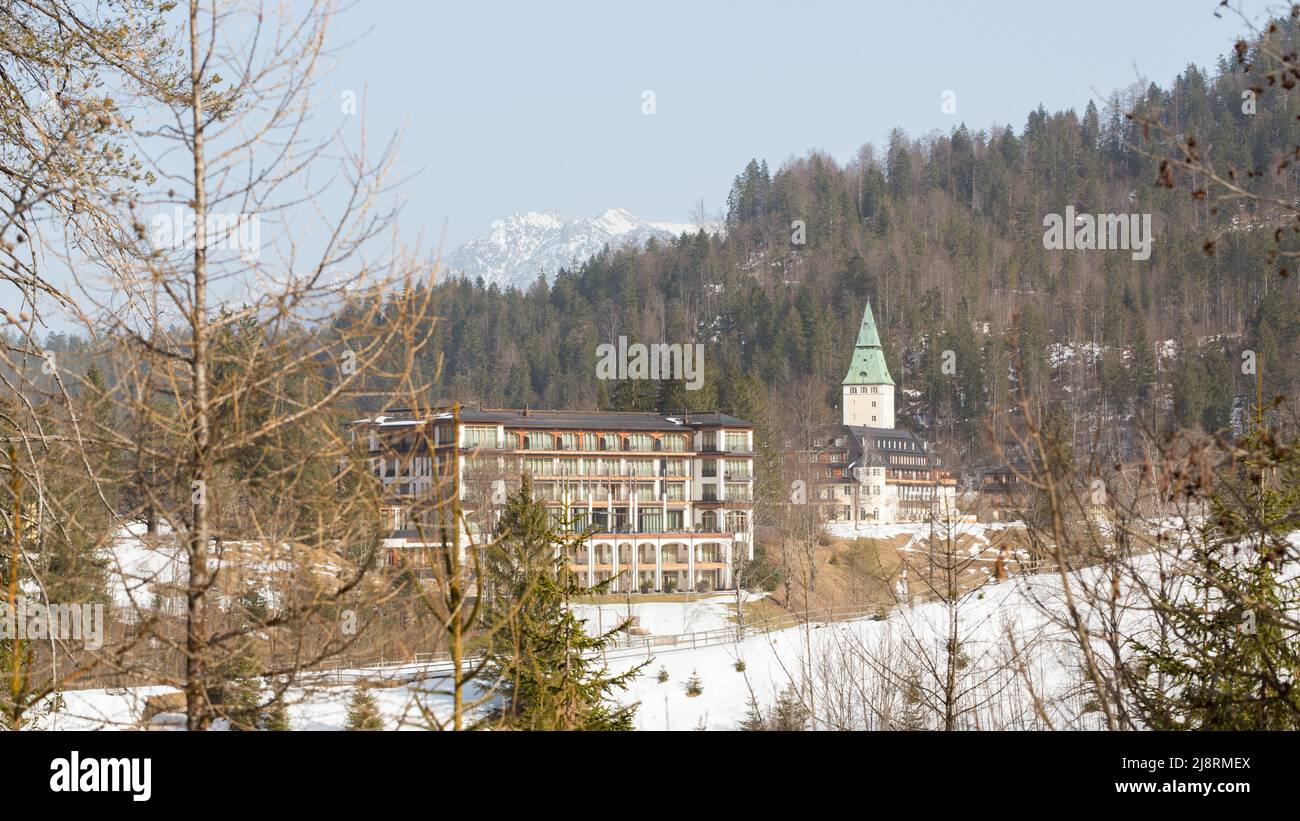 16x9 format hi-res stock photography and images - Alamy