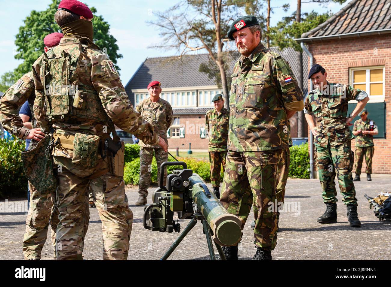 King Willem-Alexander during a working visit to the Airmobile Brigade ...