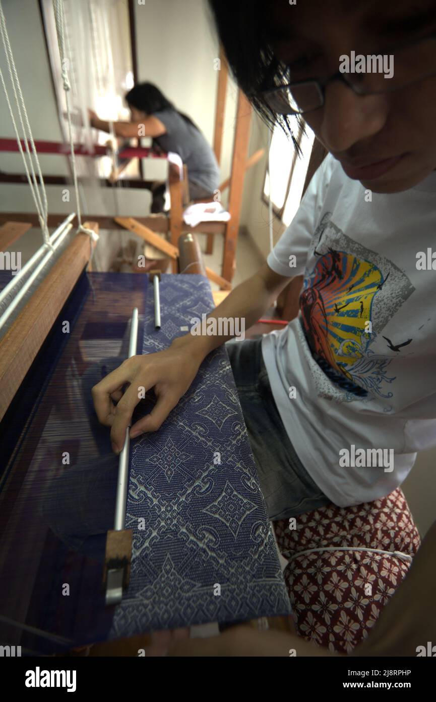 Songket tradition hi-res stock photography and images - Alamy