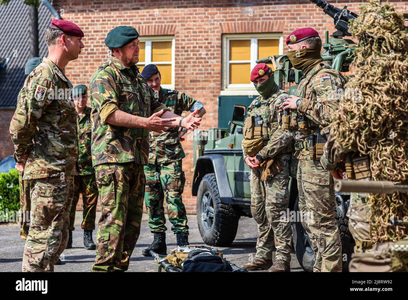 King Willem-Alexander during a working visit to the Airmobile Brigade ...