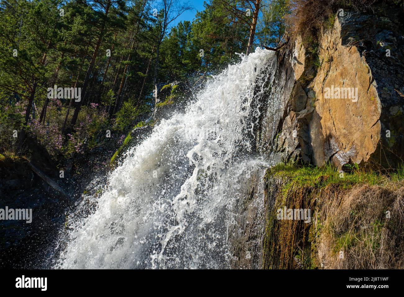 Kamysh waterfall hi-res stock photography and images - Alamy