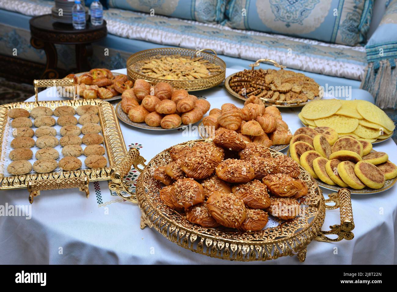 Moroccan pastries hi-res stock photography and images - Alamy