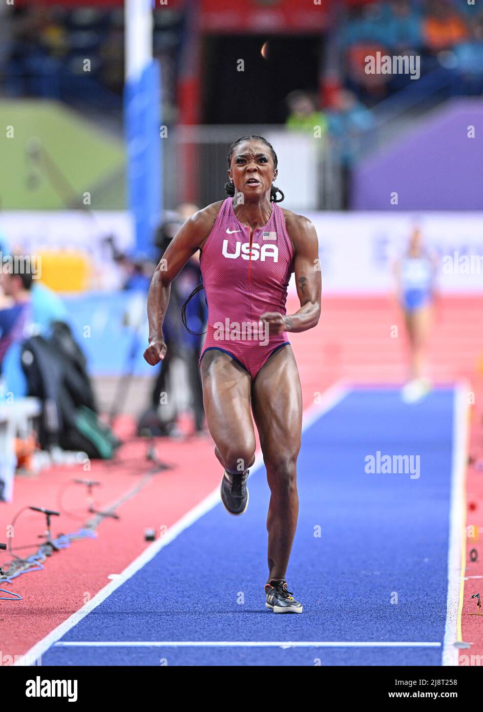 Tiffany Flynn participating in the Belgrade 2022 World Indoor ...