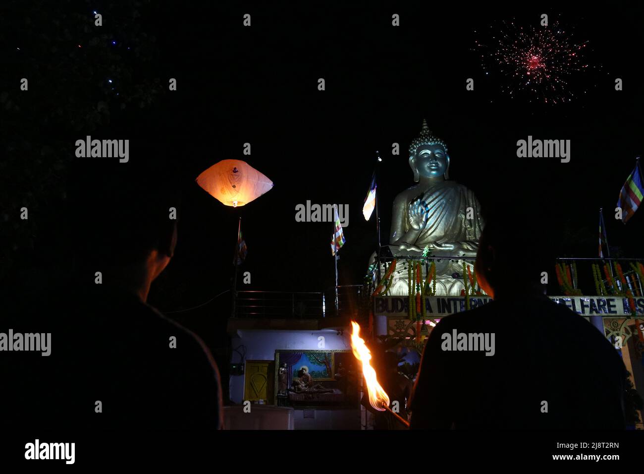 Buddhist monks and devotees fly Fanush (Hot Air Balloons) to honor the ...