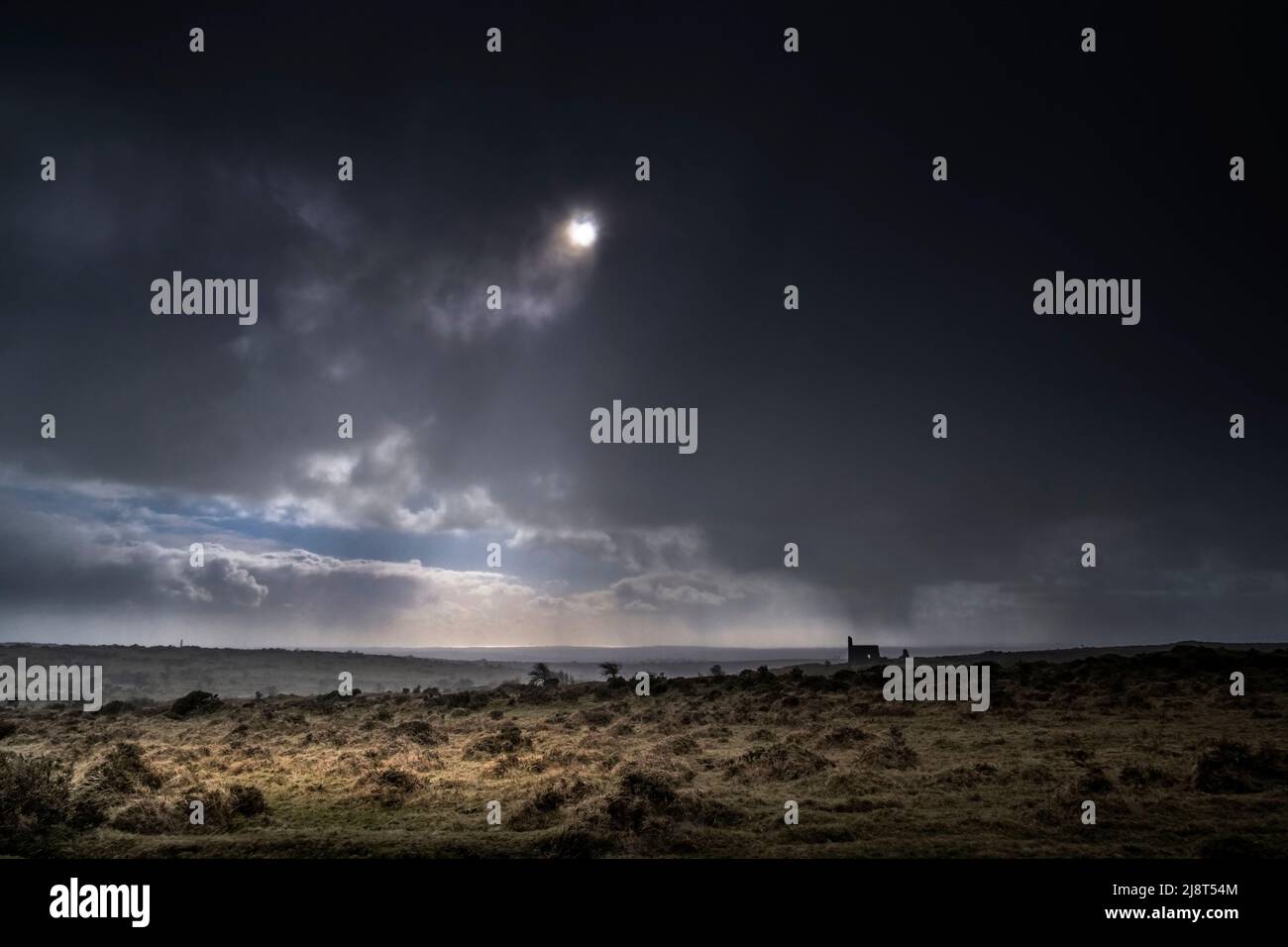 Dramatic rain clouds hi-res stock photography and images - Alamy