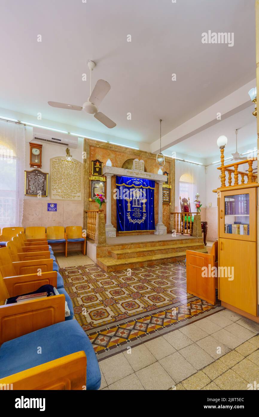 Aram tsova hi-res stock photography and images - Alamy