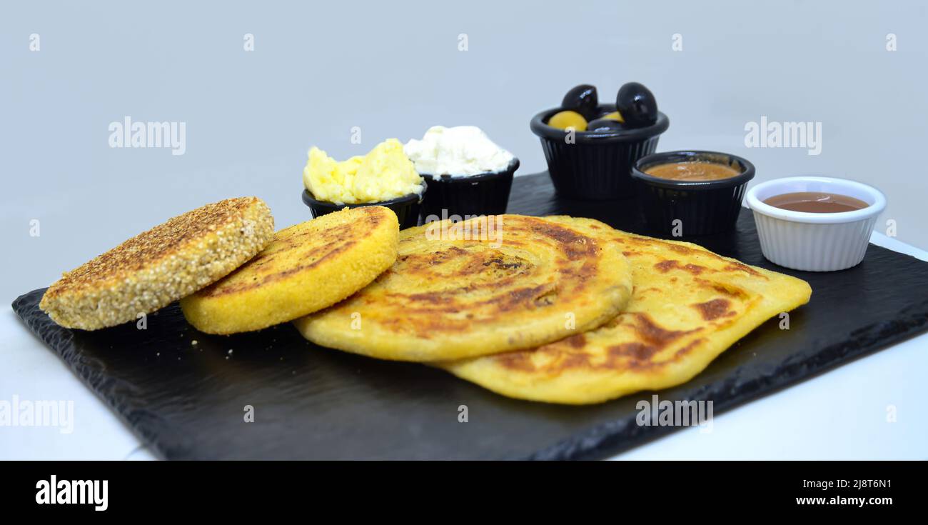 Moroccan pastries hi-res stock photography and images - Alamy