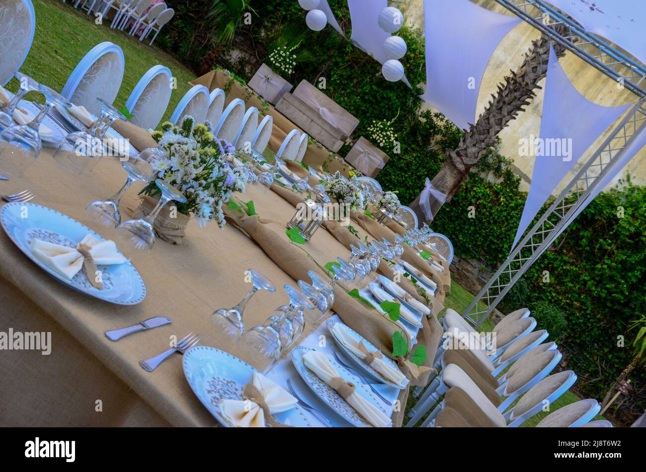 Wedding bride gazebo hi-res stock photography and images - Alamy