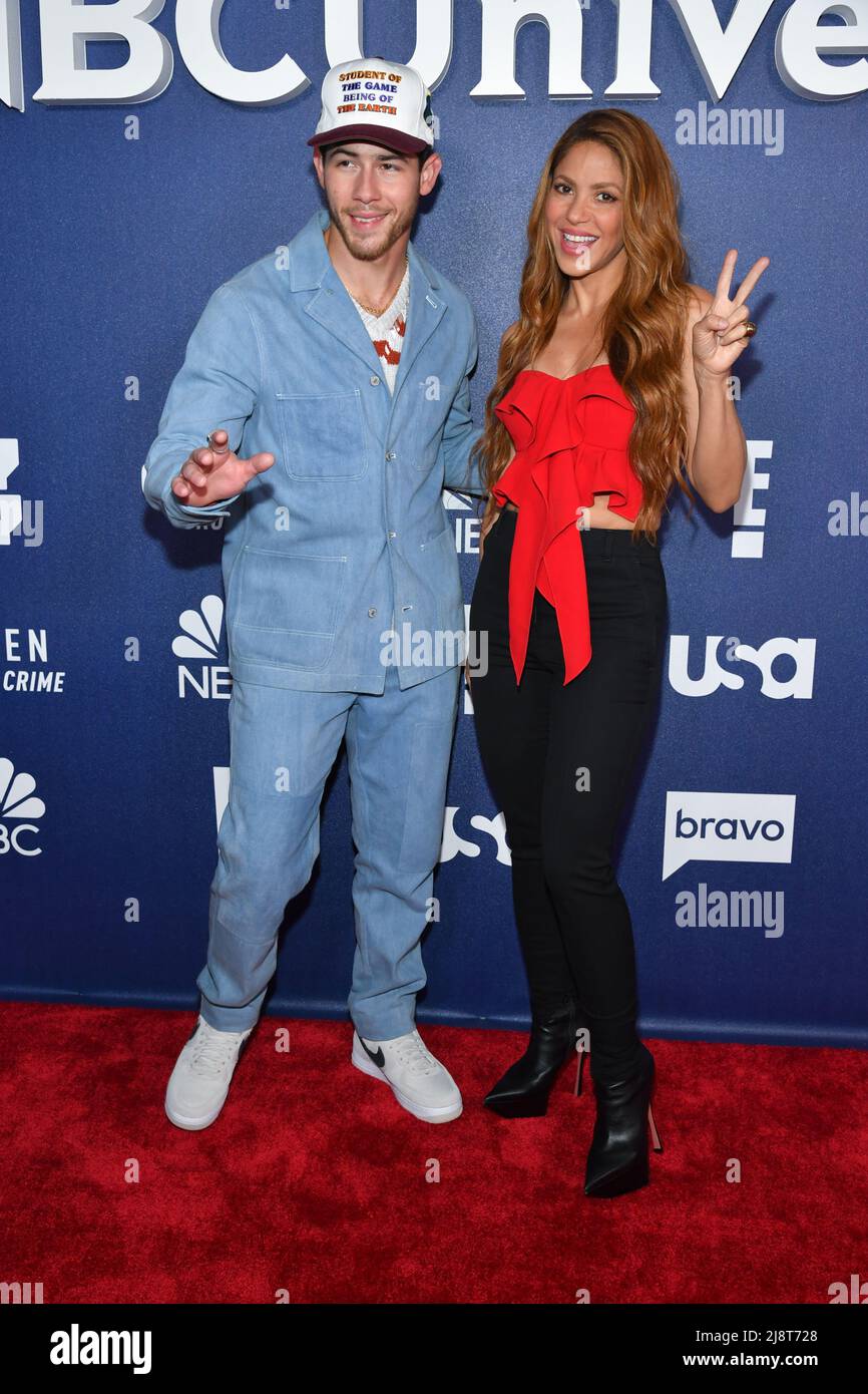Nick Jonas and Shakira Stock Photo - Alamy