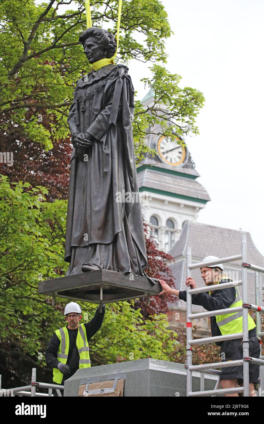 Grantham, UK. 15th May, 2022. The bronze statue of former Prime ...