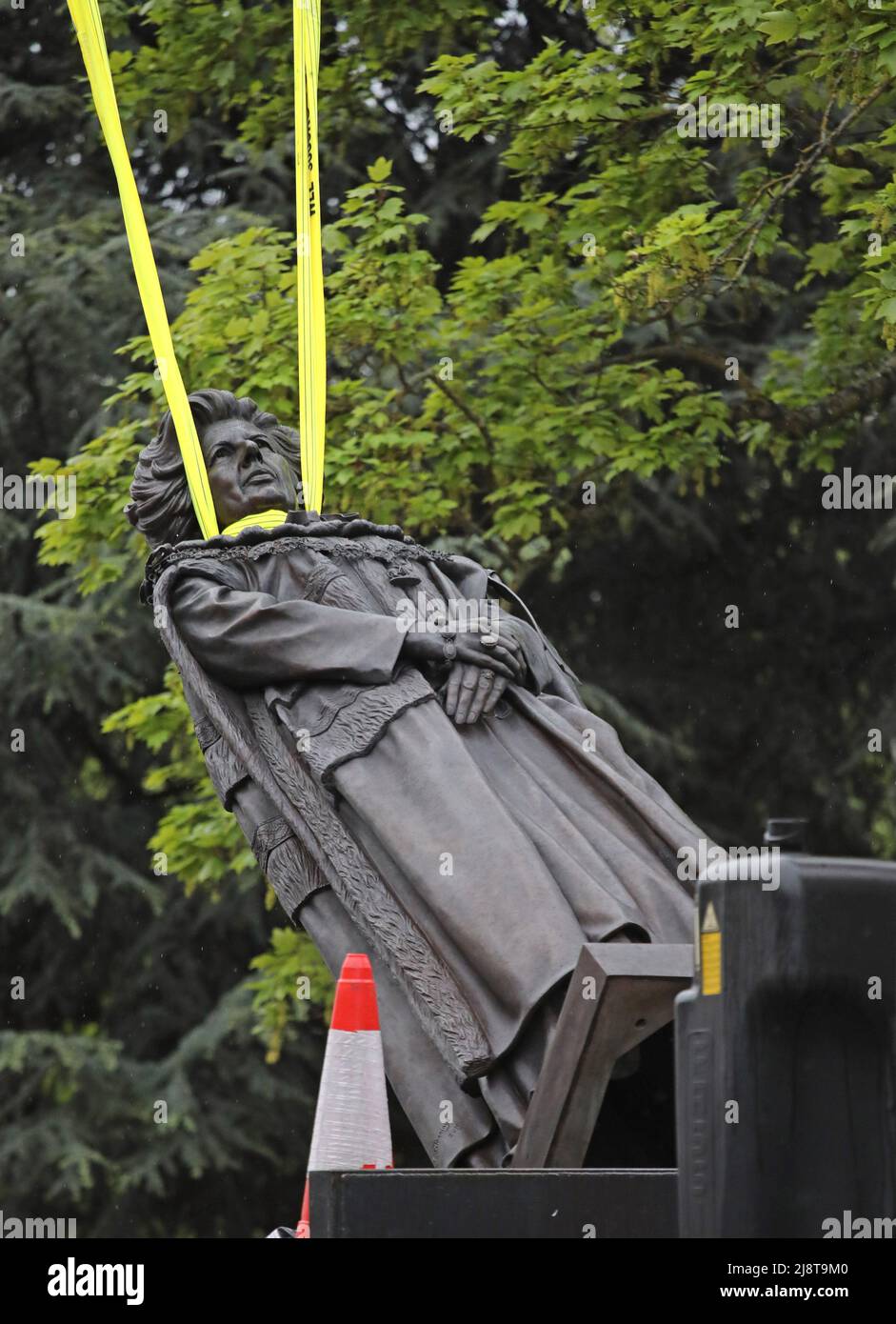 Grantham, UK. 15th May, 2022. The bronze statue of former Prime ...