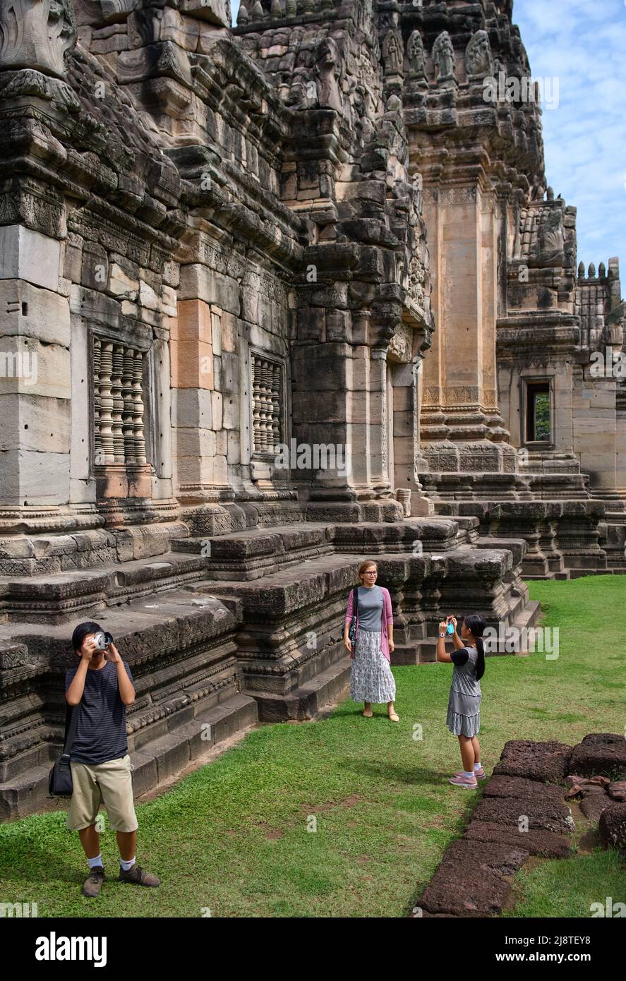 Khmer empire hi-res stock photography and images - Alamy
