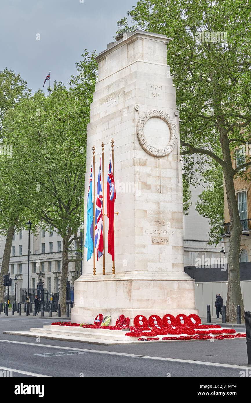 Flags at the cenotaph hi-res stock photography and images - Alamy