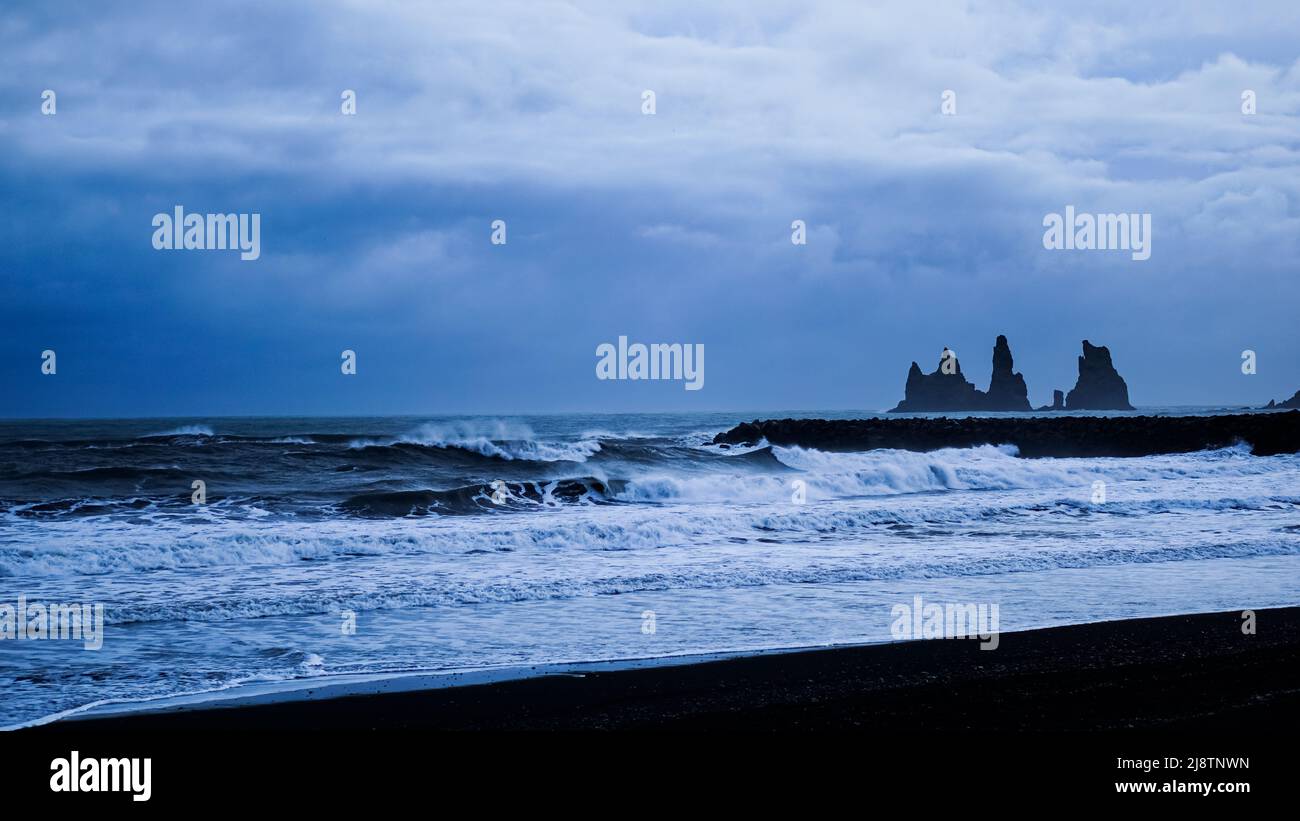 Reynisdrangar rocks hi-res stock photography and images - Alamy