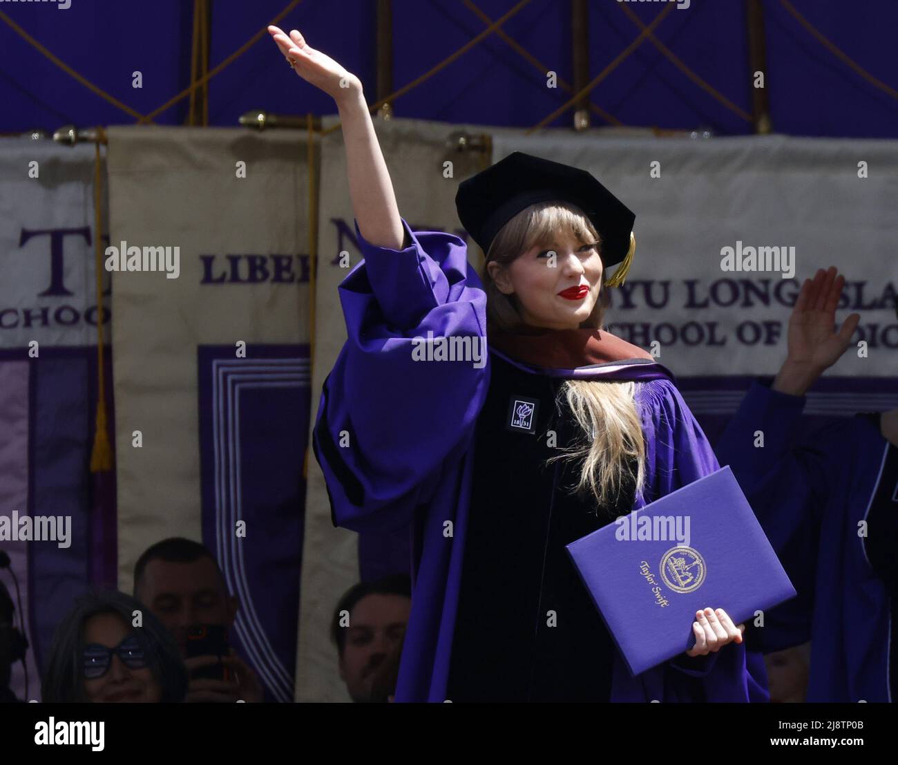 New York, United States. 18th May, 2022. Taylor Swift receives an Honorary Doctor of Fine Arts ...