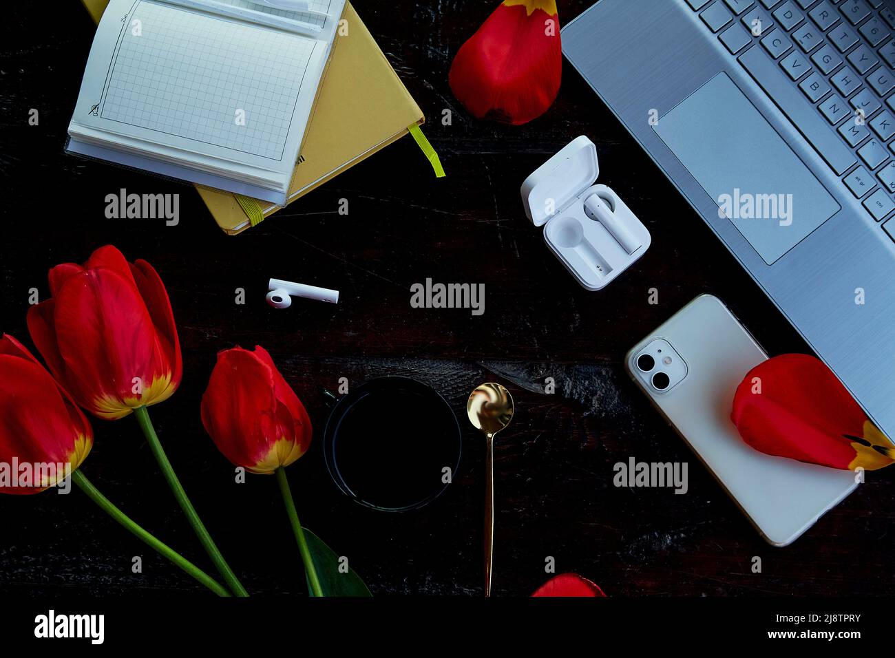 Aesthetic workplace hi-res stock photography and images - Alamy
