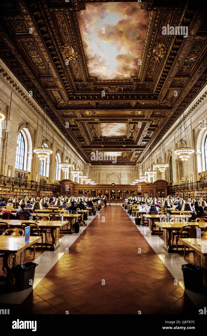 New york public library ceiling hi-res stock photography and images - Alamy