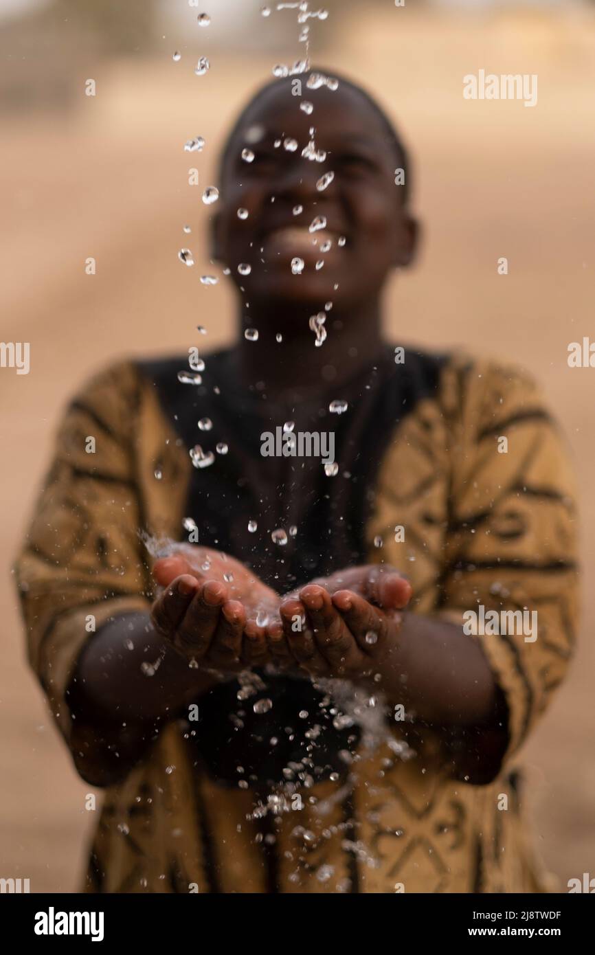 Africa drought children field hi-res stock photography and images - Alamy