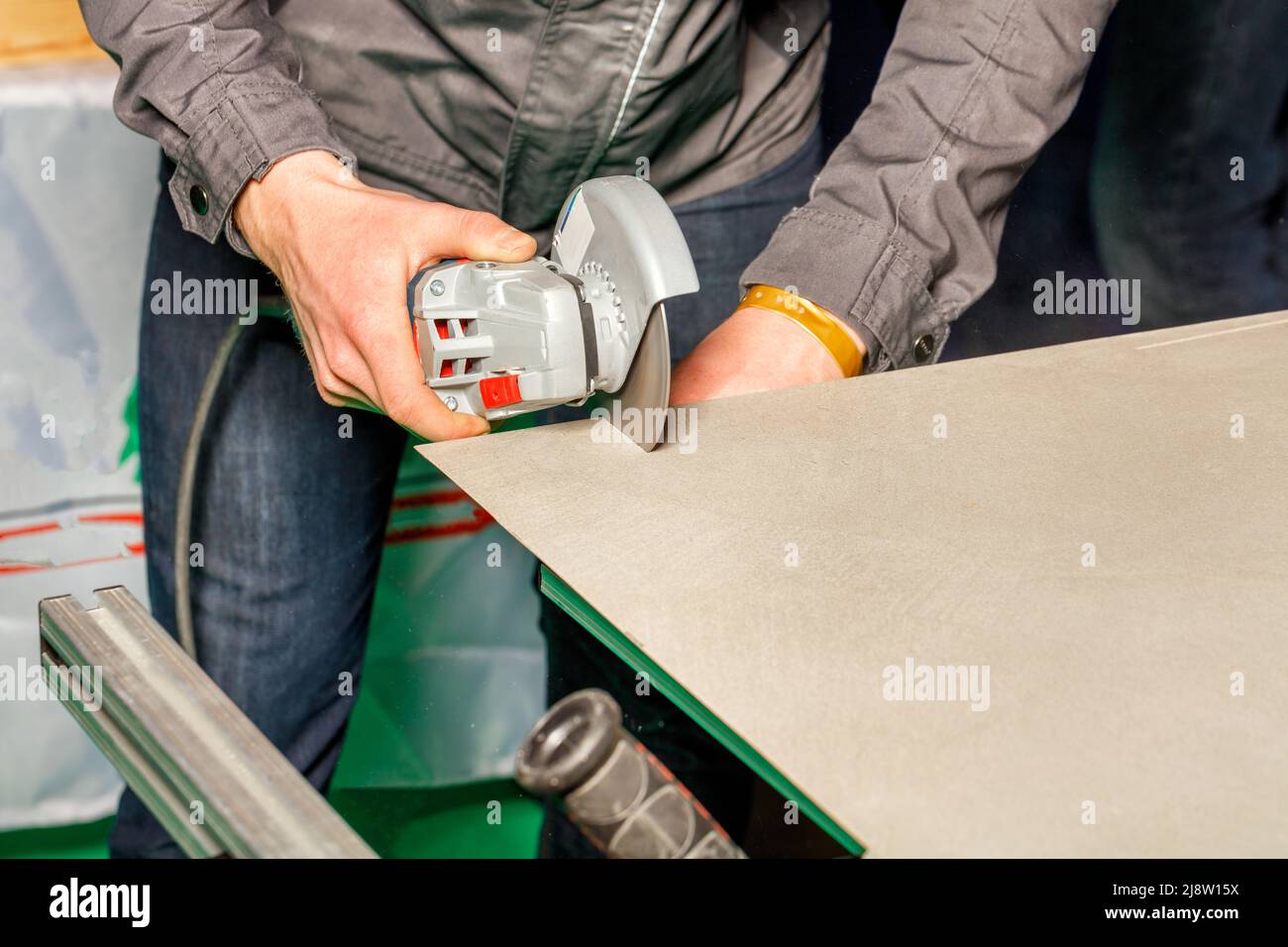 Ceramicmetal plate hi-res stock photography and images - Alamy