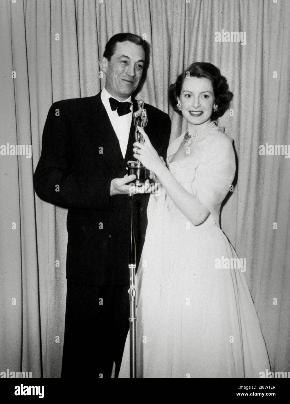 John huston 1940s hi-res stock photography and images - Alamy