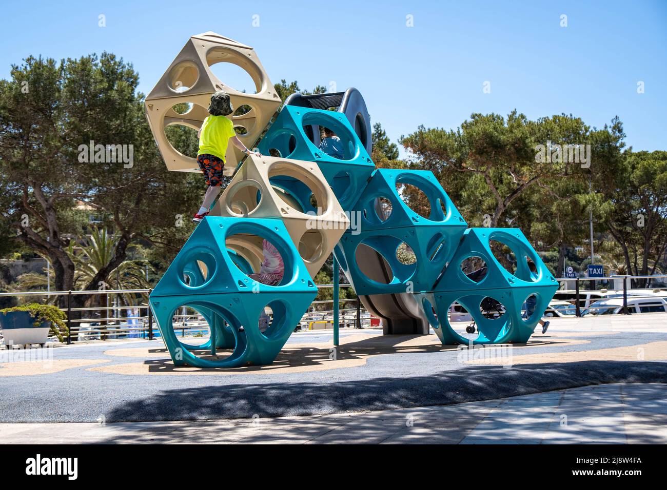 Kids fun playground hi-res stock photography and images - Alamy