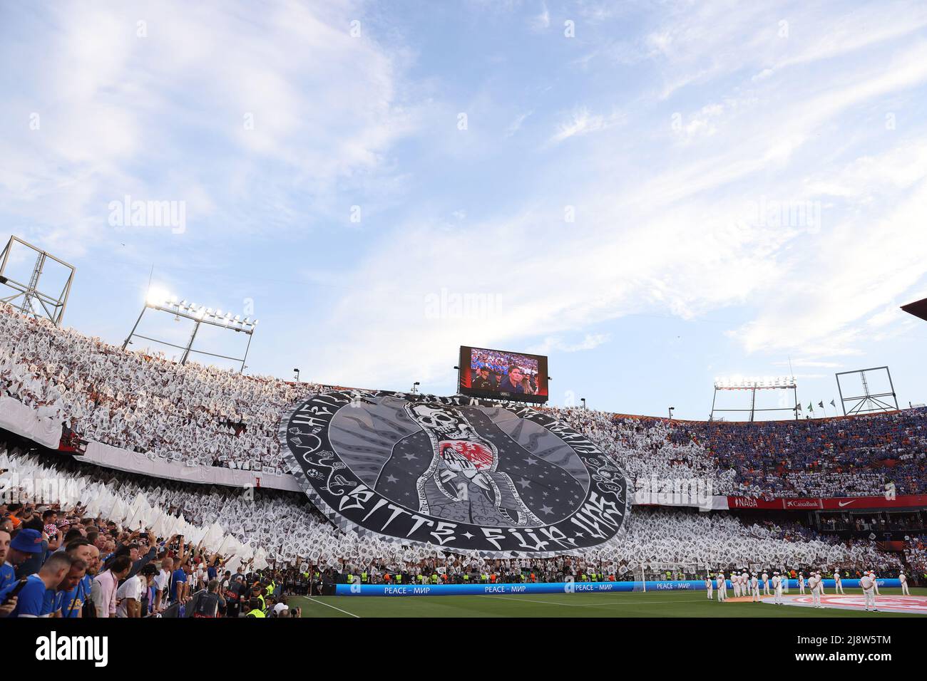 Sevilla, Spain. 17th May, 2022. Eintracht Frankfurt fans' choroegraphy ...