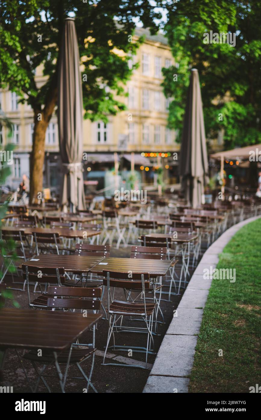 Empty outdoor restaurant hi-res stock photography and images - Alamy