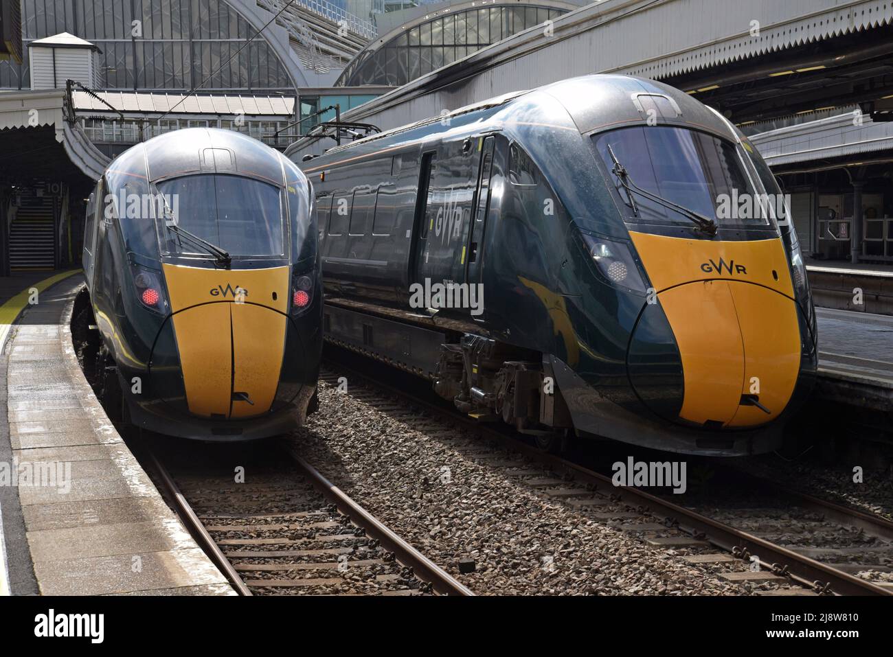 Great Western Railway 800 class Hitachi high speed trains read to ...