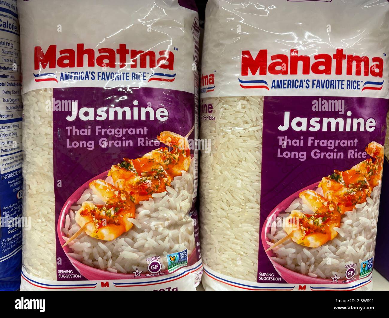 Rice bags store shelves hi-res stock photography and images - Alamy