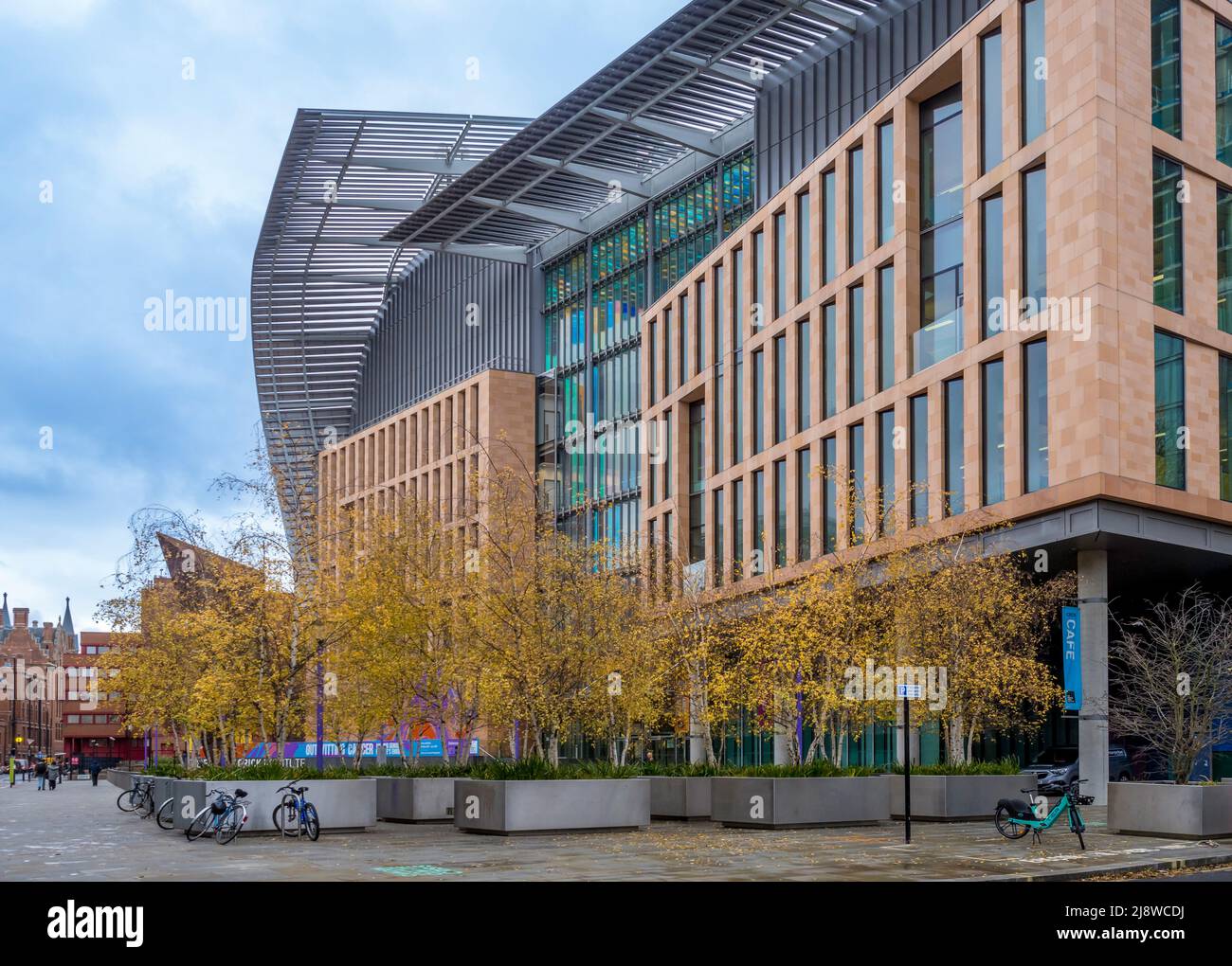 Exterior façade of The Francis Crick Institute, London Kings Cross ...