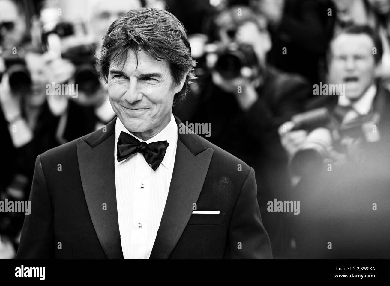 Tom Cruise attending the premiere of the movie Top Gun 2 Maverick ...