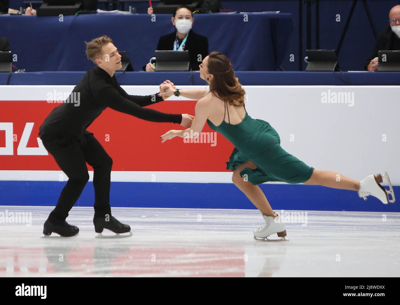 Allison Reed / Saulius Ambrulevičius of Lituanie during the ISU World ...