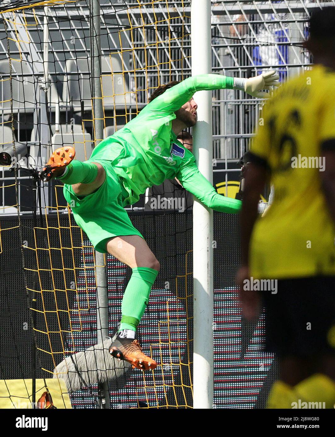 Marcel lotka borussia dortmund hi-res stock photography and images - Alamy