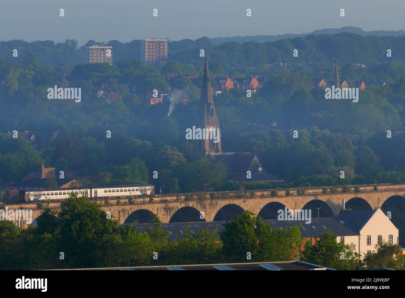 Kirkstall bridge hi-res stock photography and images - Alamy