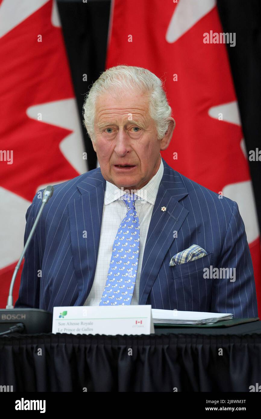 John g diefenbaker building hi-res stock photography and images - Alamy