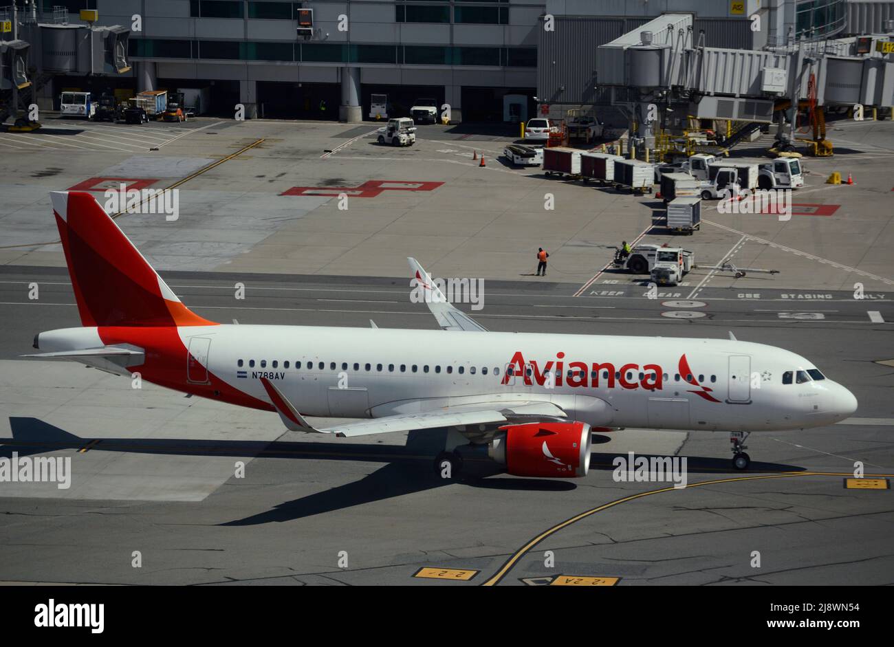 An Avianca Airlines Airbus A320 passenger plane taxis at San Francisco ...