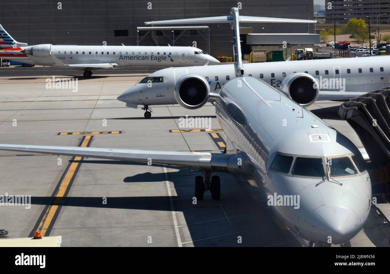 American Airlines passenger planes taxi at San Francisco International ...