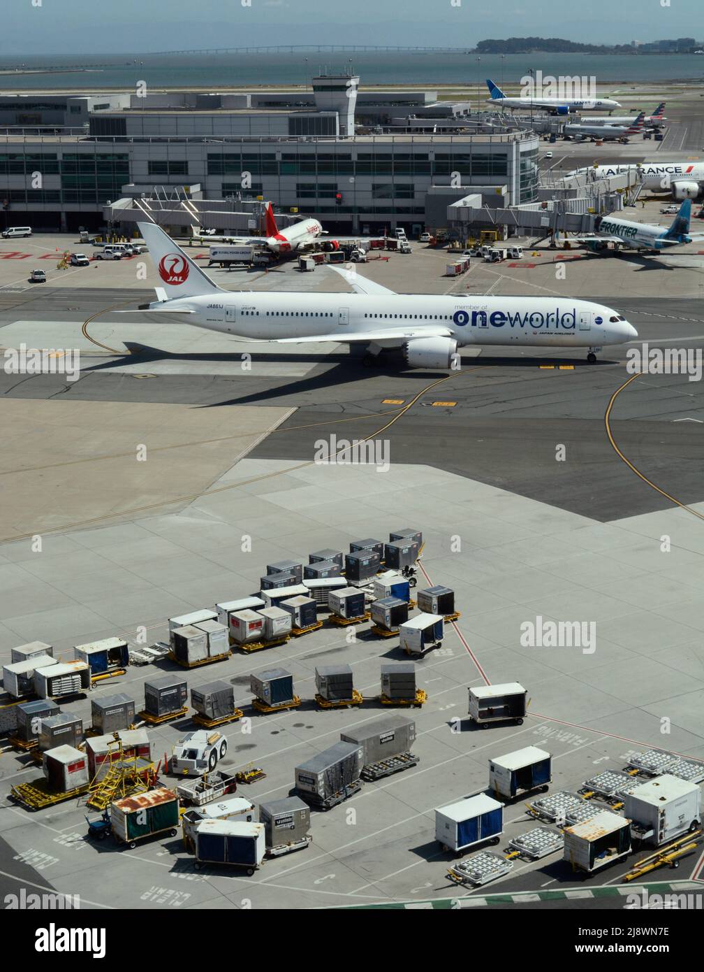 A Japan Airlines (JAL) Boeing 787 passenger plane taxis at San ...