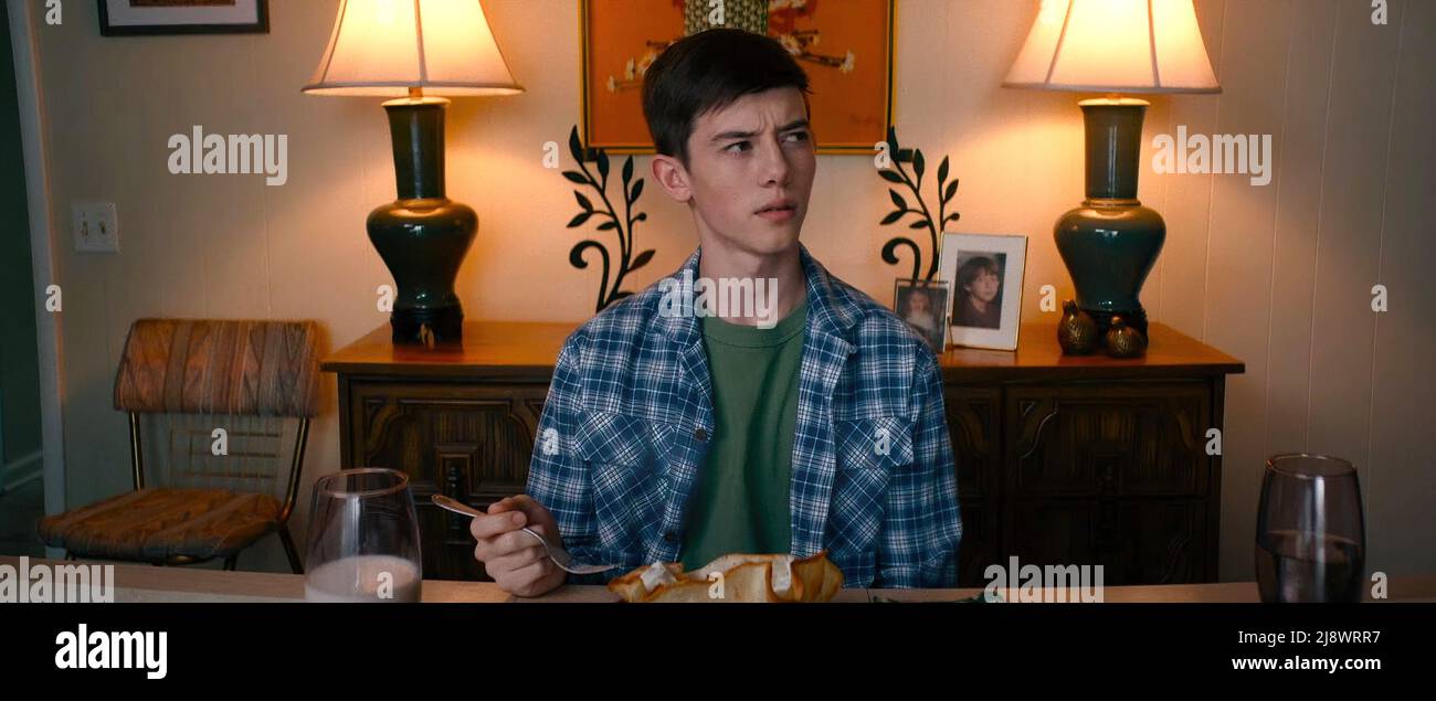 DINNER IN AMERICA, Griffin Gluck, 2020. © Best & Final Releasing ...