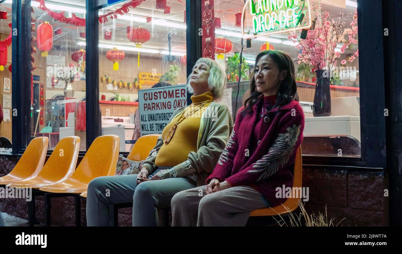 EVERYTHING EVERYWHERE ALL AT ONCE, from left: Jamie Lee Curtis, Michelle Yeoh, 2022. ph: Allyson ...