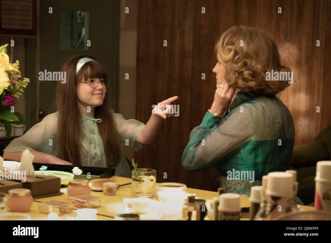 GASLIT, from left: Darby Camp as Marty Mitchell, Julia Roberts as ...