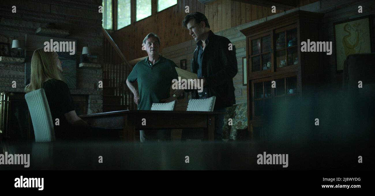 OZARK, from left: Laura Linney, Richard Thomas, Adam Rothenberg, 'Pound ...