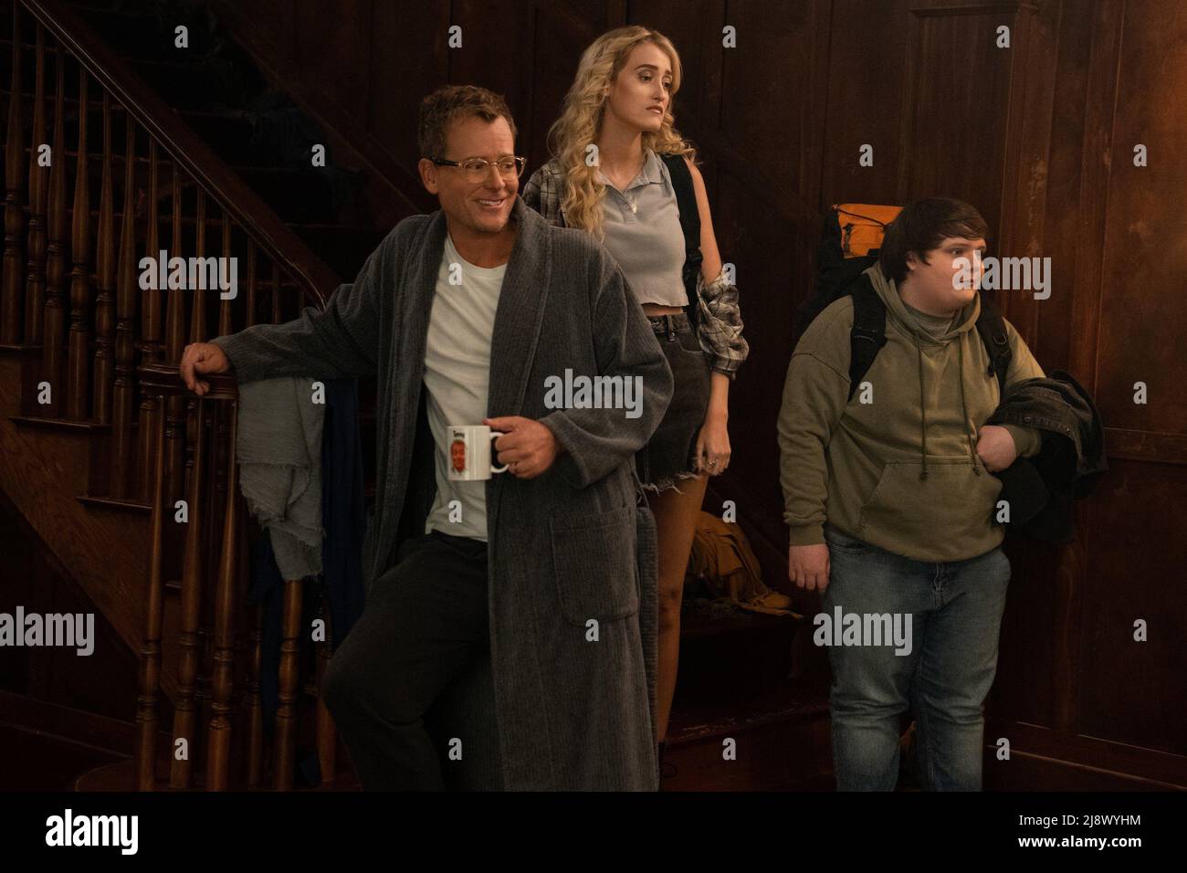 SHINING VALE, from left: Greg Kinnear, Gus Birney, Dylan Gage, Chapter ...