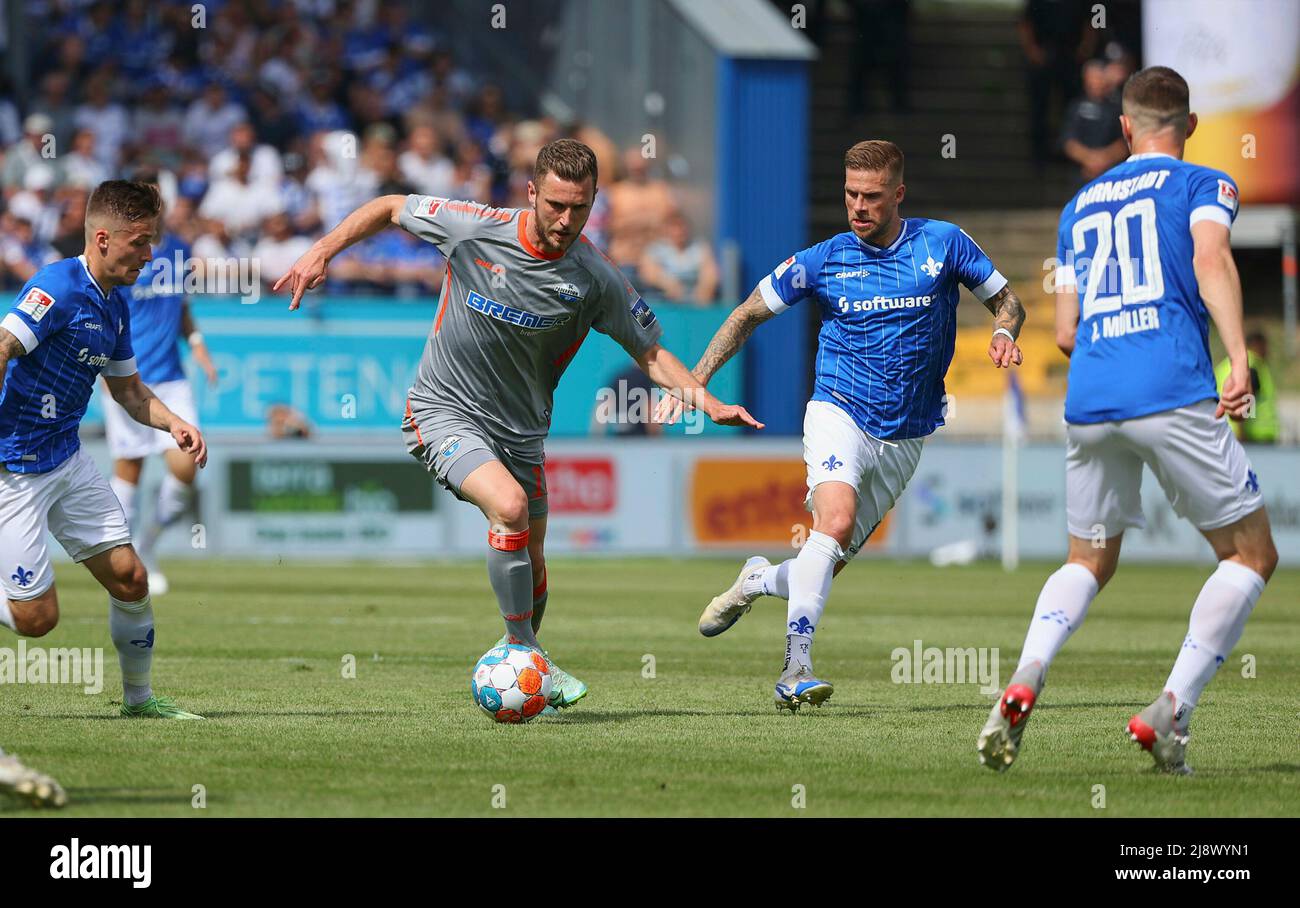 Darmstadt, Deutschland. 15th May, 2022. firo : 05/15/2022, football ...