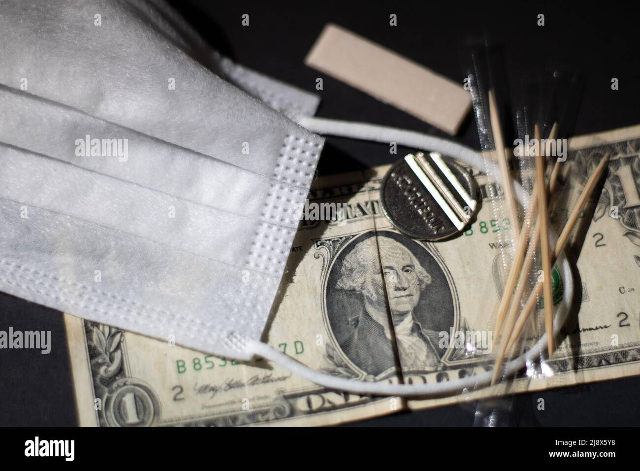 Money business machine flow hi-res stock photography and images - Alamy