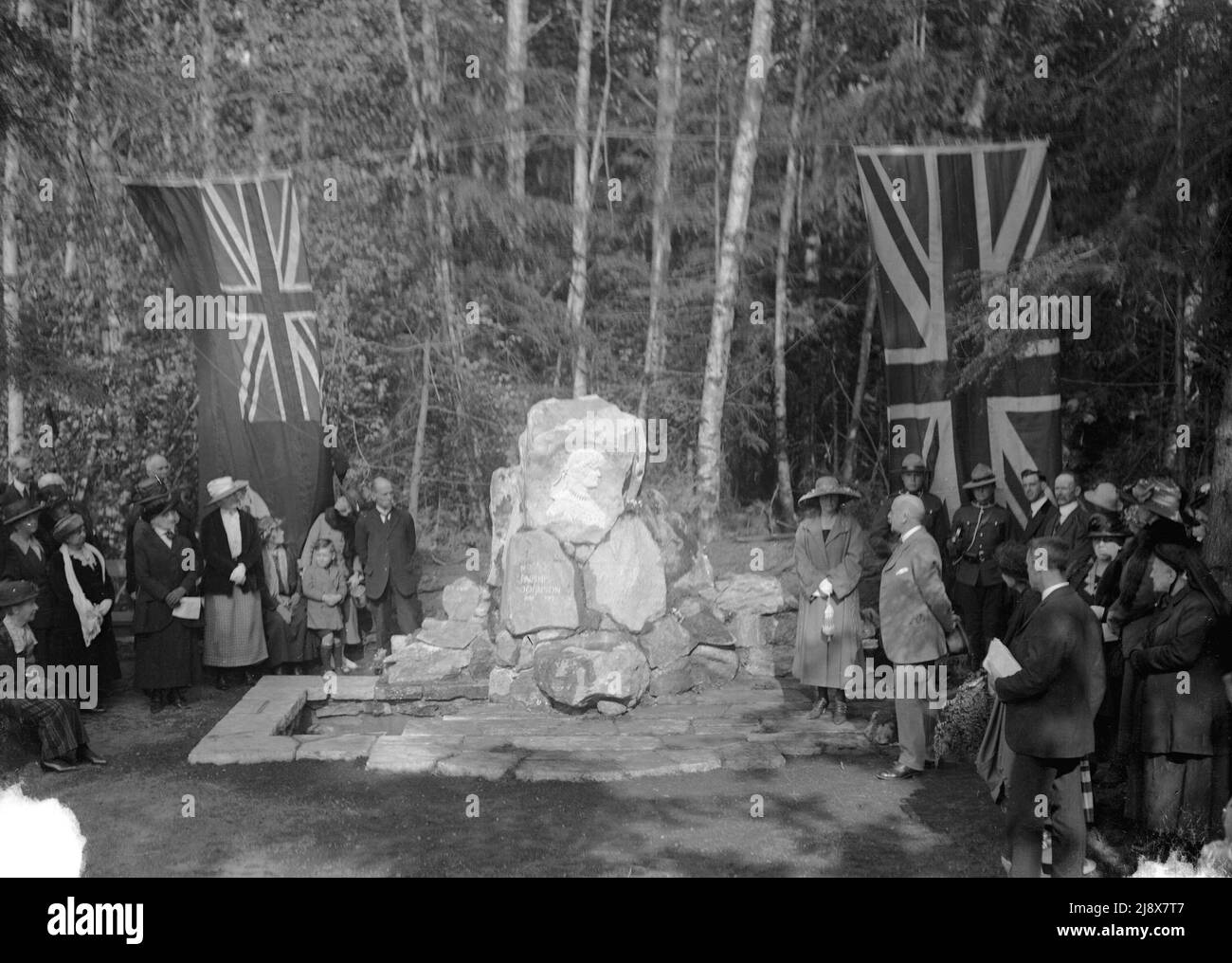 Pauline johnson grave hi-res stock photography and images - Alamy