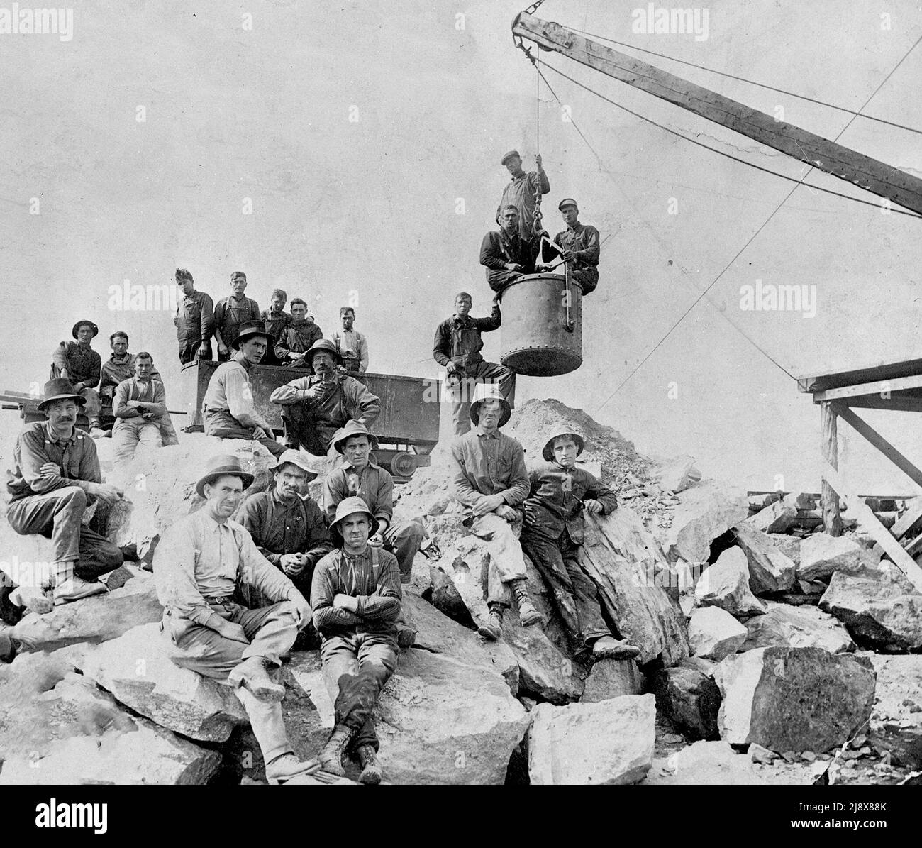 Graphite miners 1910s hi-res stock photography and images - Alamy